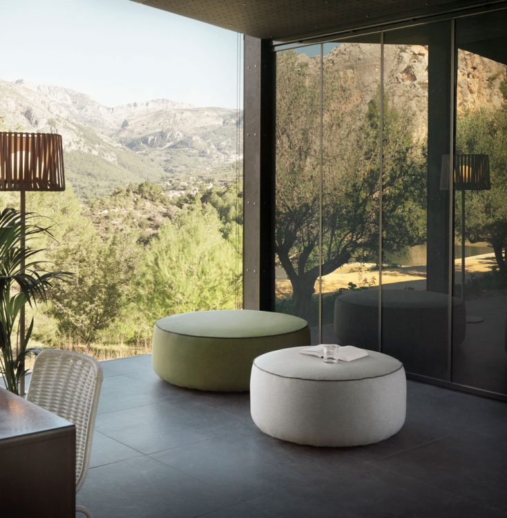Plump round ottoman | Outdoor Furniture | Expormim
