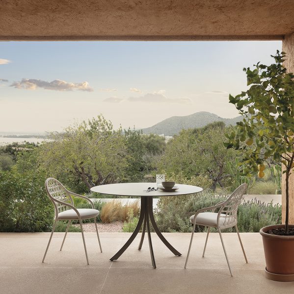 Petale hand-woven grid pattern dining armchair — Expormim