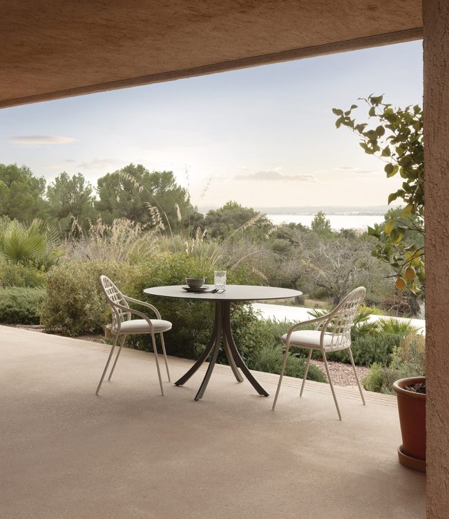 Petale hand-woven grid pattern dining armchair — Expormim