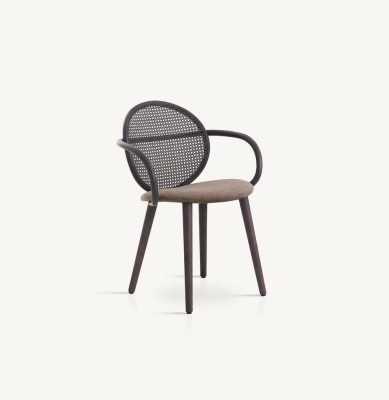 Loop dining armchair with solid wood legs | Expormim