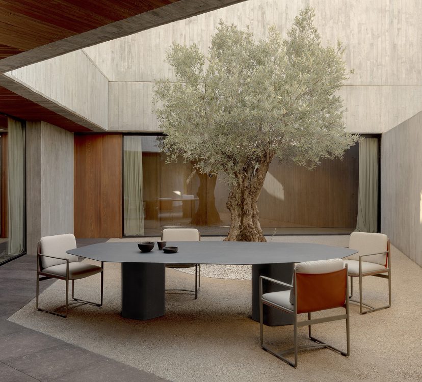 Talo outdoor octagonal dining table | Expormim